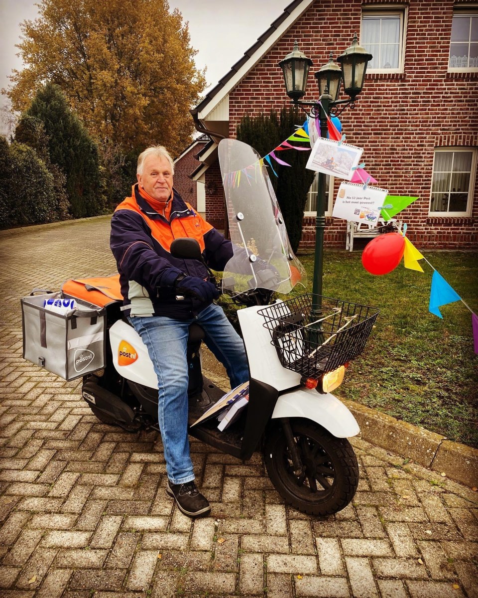 De postbode loopt nooit alleen – welkom op bertmoormann.blog